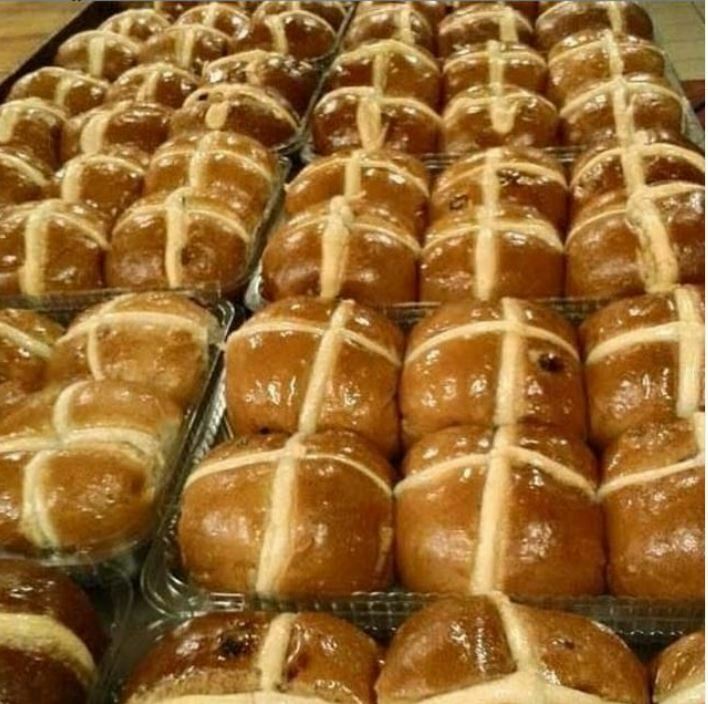 Glaze Bakery Hot Cross Buns & Cod Fish Cakes - Bermuda Announcements
