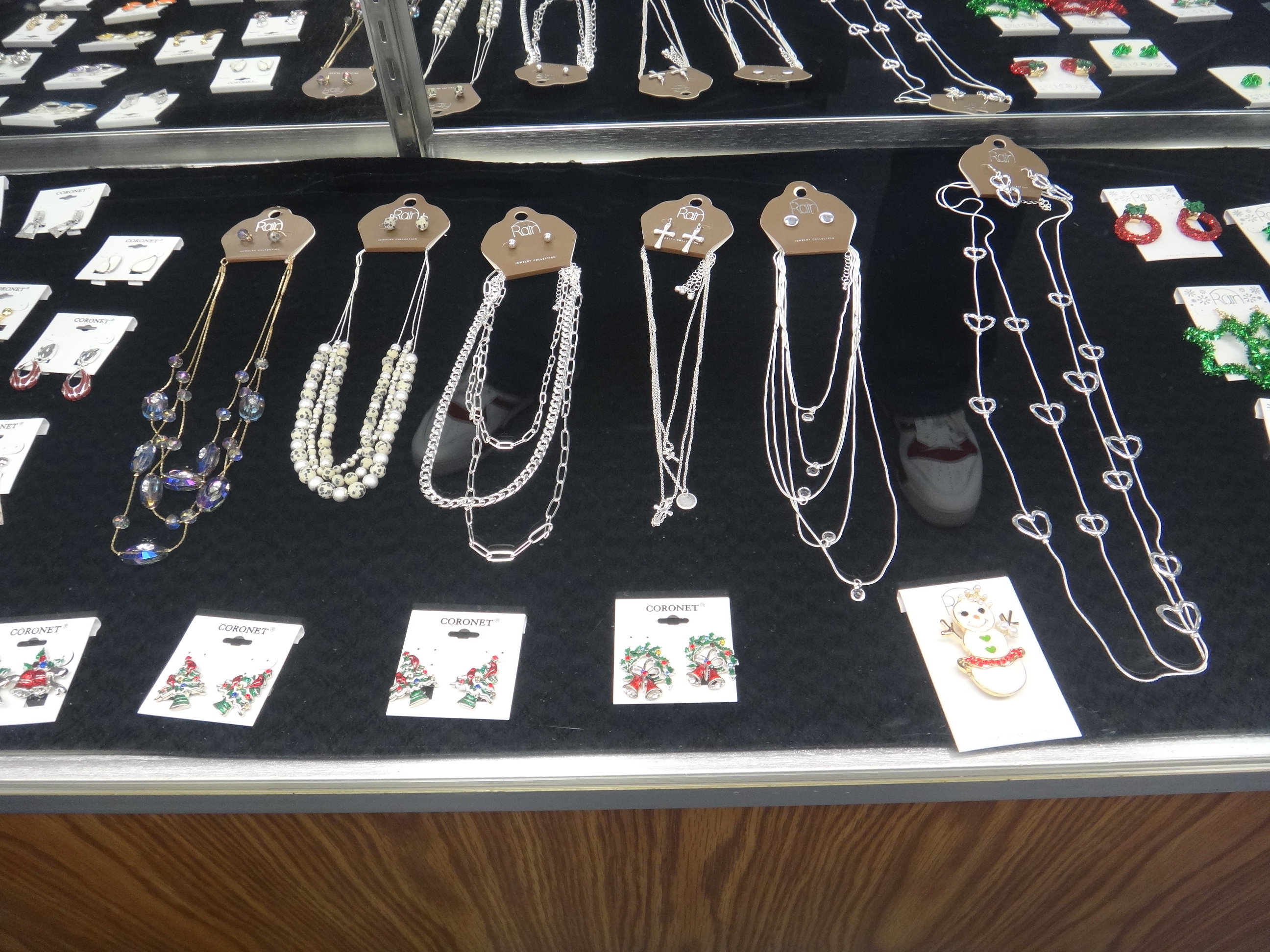 Seasons - Bermuda Businesses Directory