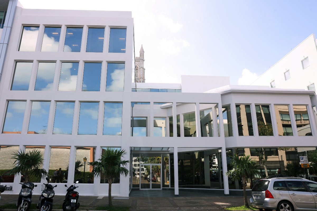 Bermuda - Swan Group Of Companies - Bermuda - real estate agents - Yabsta